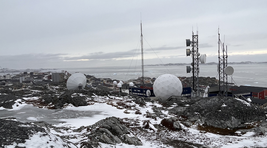 Le Groenland : un lieu stratégique pour la réception des données des ...