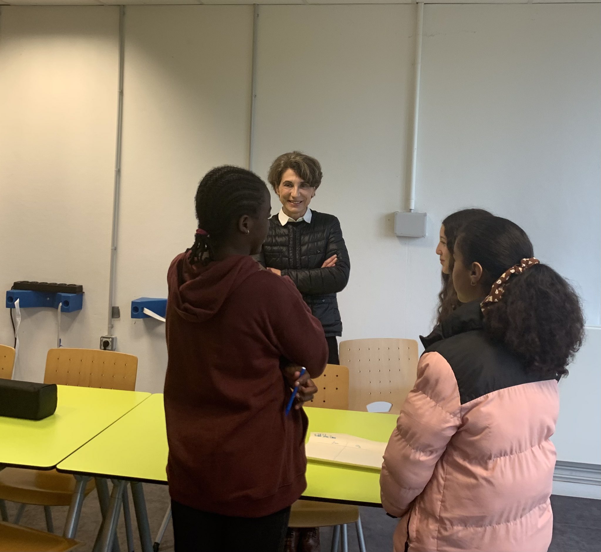 Visite à l'OVSQ de Mme Bénédicte Durand, Rectrice déléguée pour l ...